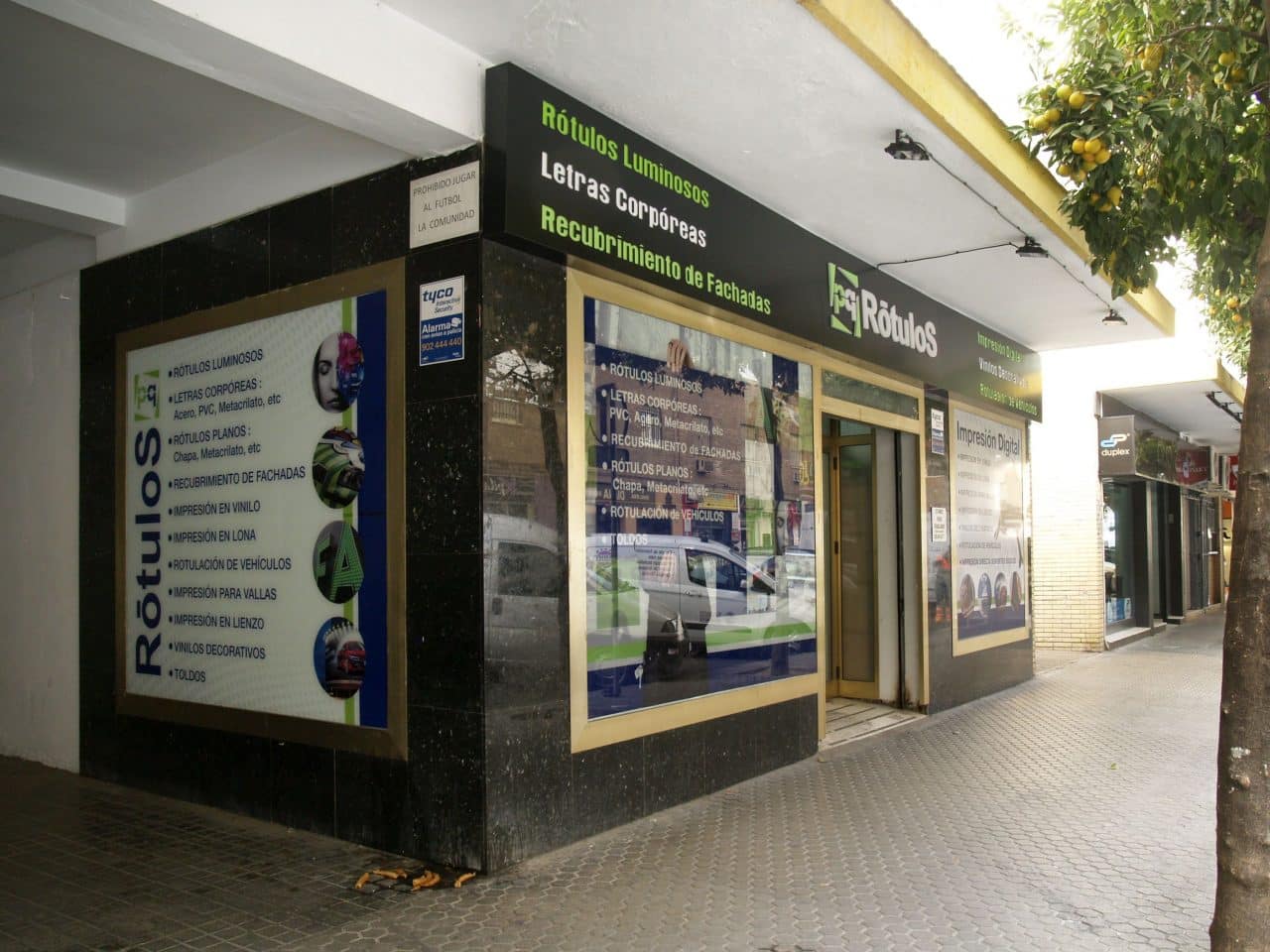 Rótulos baratos en Sevilla - PQ Rótulos